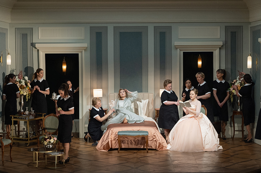 Hotel Uniform Shop| Hospitality Uniforms | Fashionizer